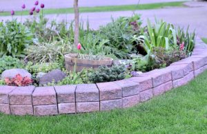 30 Garden, Lawn and Landscaping Edging Ideas - AGT